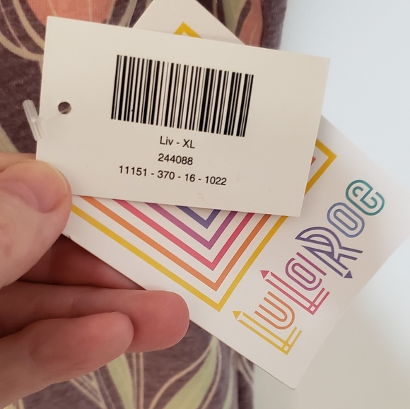 LuLaRoe | Tops | Lularoe Liv Xl Nwt | Poshmark